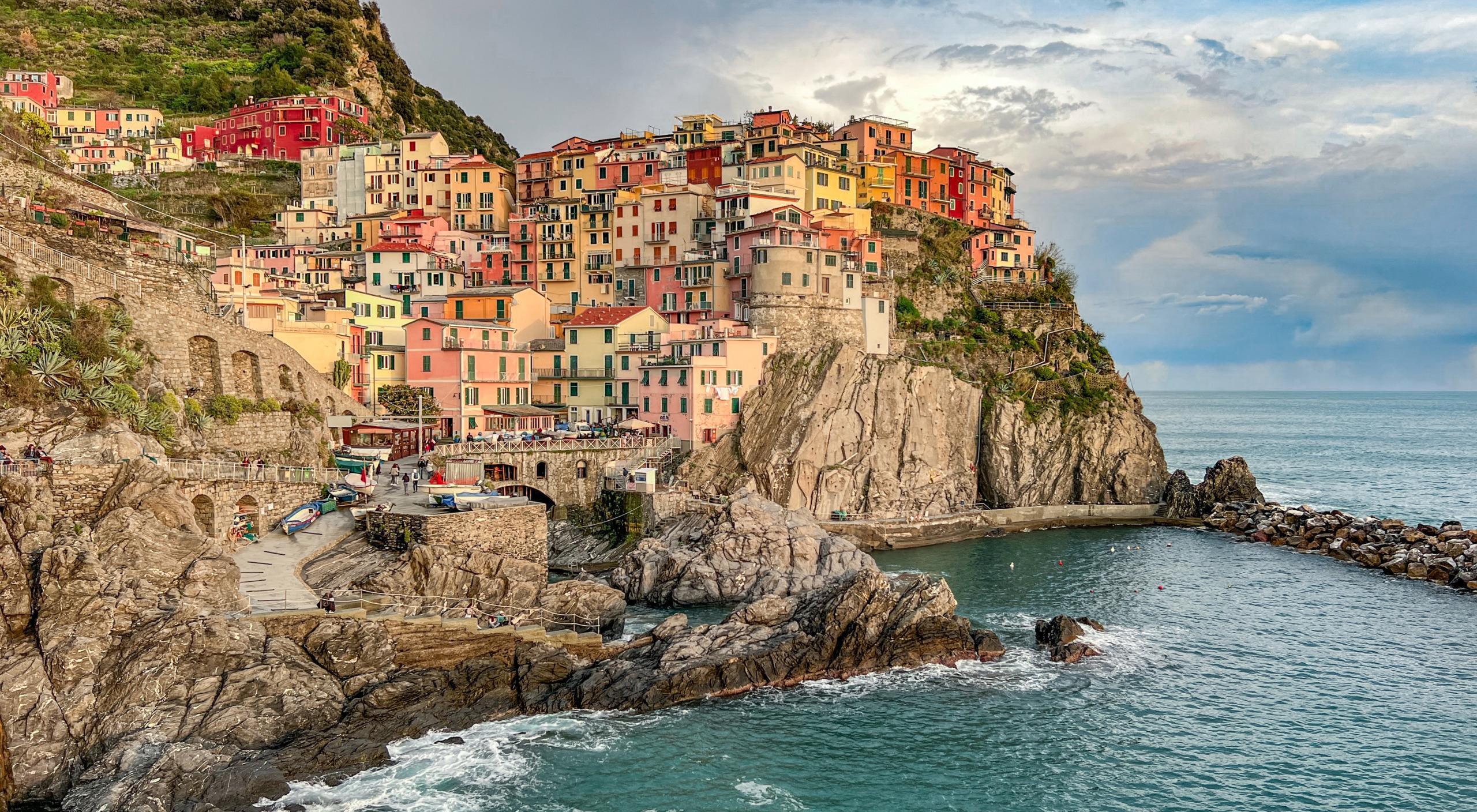 The Best Cinque Terre Town to Visit - Guide to All 5 Villages